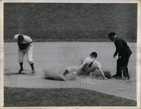 Boston Braves Charlie Workman Bill Hugee 1943 Vintage Press Photo Print ...