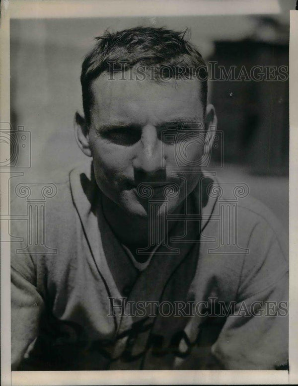 Gerald Gee Walker at Detroit Tigers training camp, Lakeland, FL 1941 ...