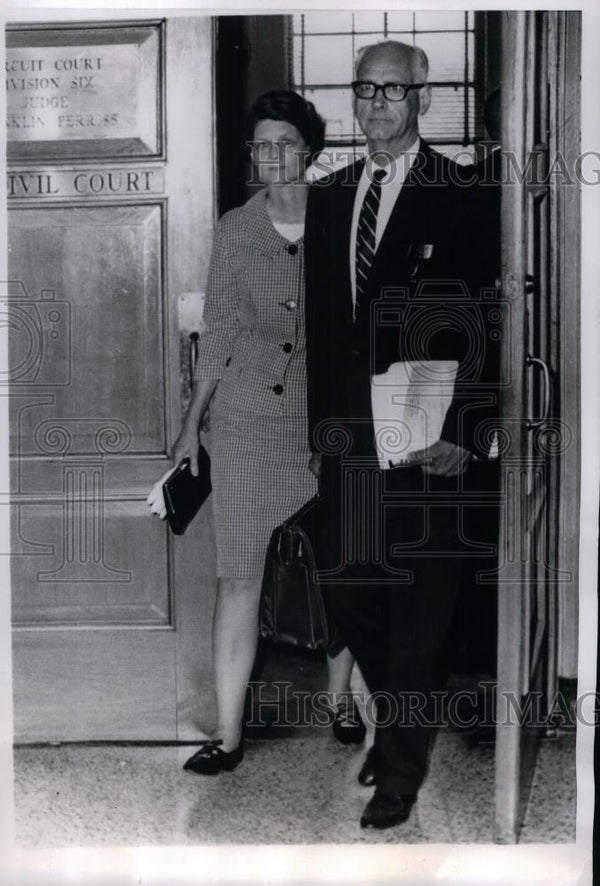 Circuit Judge John Hasler & Wife Had Affair with Dancer 1968 Vintage ...