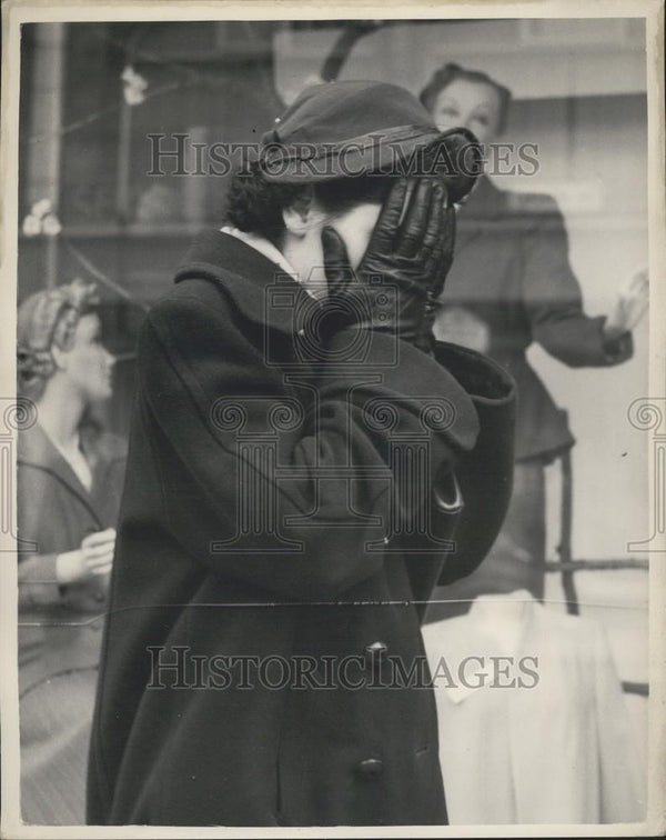 1954 Press Photo Mrs. Elizabeth Ann Trull, Mrs. Chesney's Adopted Daug ...
