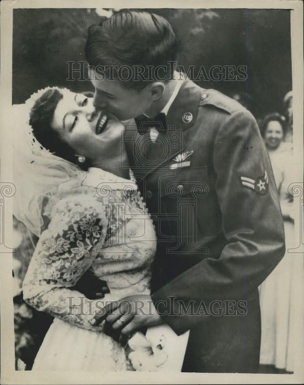 1953 Press Photo Corporal Reis Leming & brideMary Joan Ramsay ...