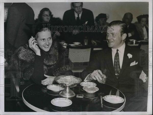 Miss Nancy Sewall and Louis Ehret at a ball 1935 Vintage Press Photo ...