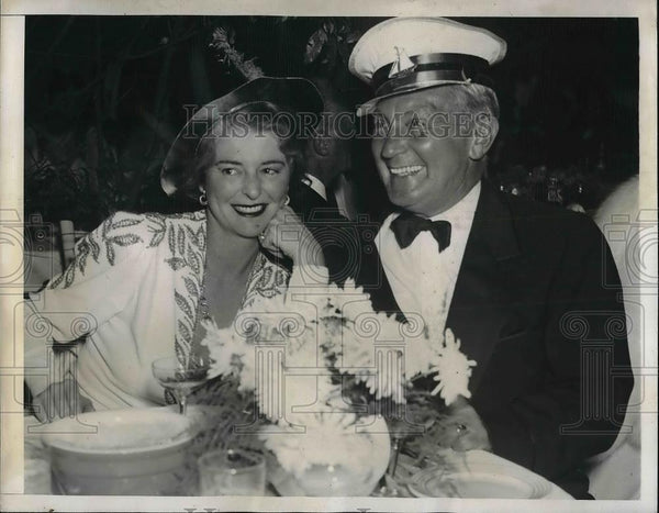 Lawrence R. Chip Robert and Wife at Palm Beach 1941 Vintage Press Photo ...