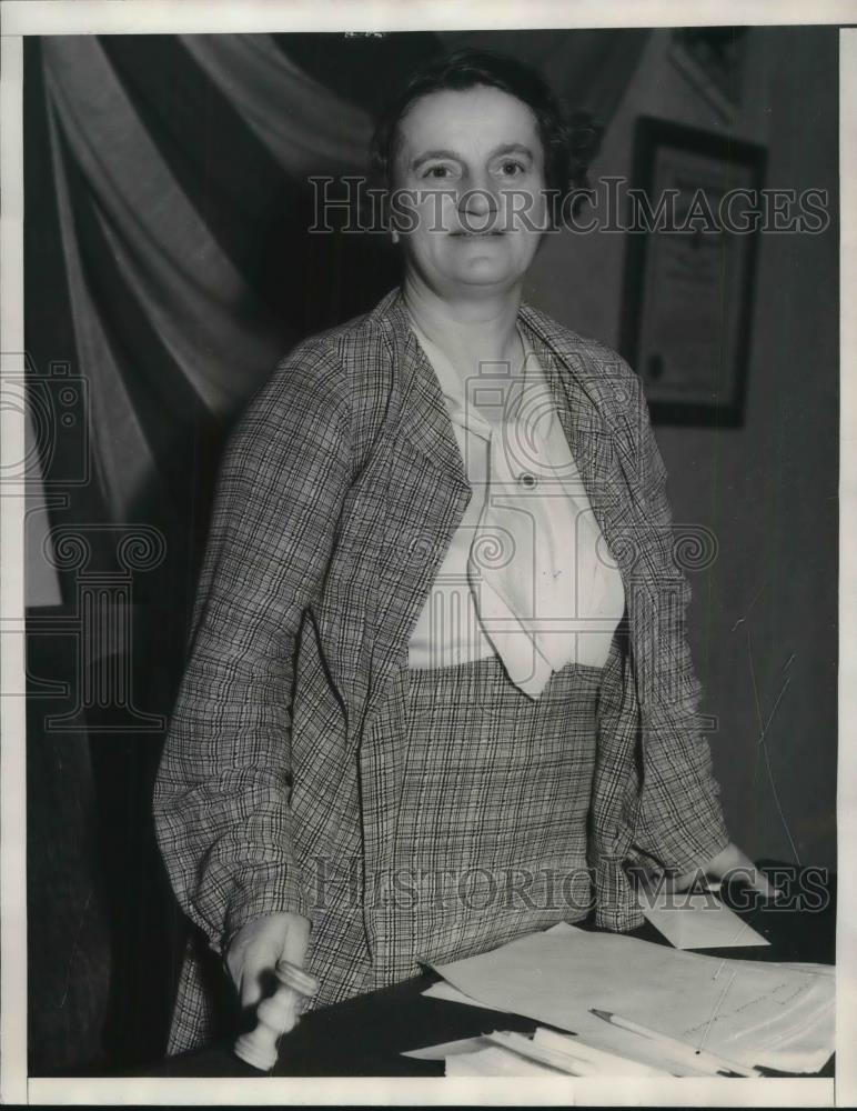 Mrs. Norma Walker at a meeting 1934 Vintage Press Photo Print ...