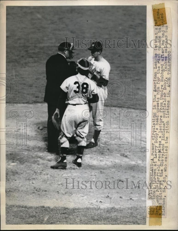 Umpire Hal Hubbard & Yankee Pitcher Bob Porter Have Words 1949 Vintage ...