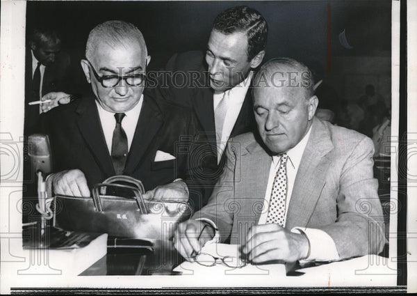 Bernard Goldfine at House Influence Investigation in DC 1958 Vintage ...