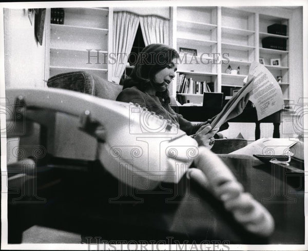 Mrs Connie Stuart, the First Lady;s press sec. 1970 Vintage Press Photo ...