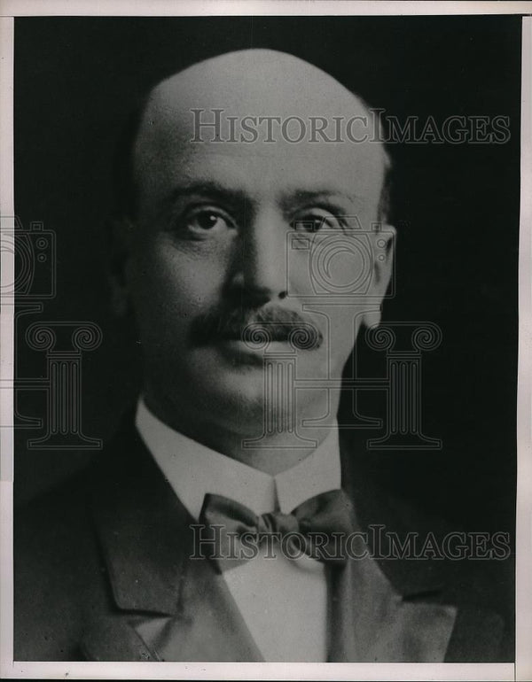 Dr.James G.Littlefield, Slain Physician in his last Portrait. 1938 ...