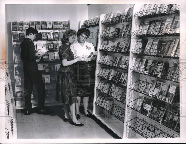 Valley Forge High, Jerry Fitch, Dianne Detore, Jan Murzyn 1961 Vintage ...
