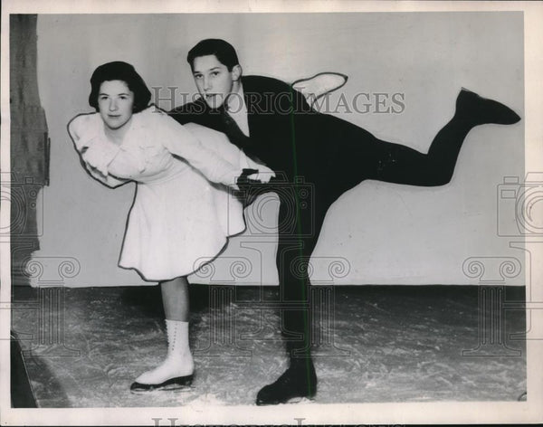 Figure Skaters Betty Chambers & Ralph McCreath 1935 Vintage Press Photo ...