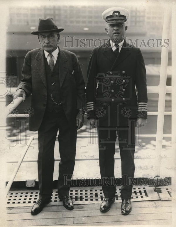 Captain Kurt Zastrow & Captain George Mackinnon In New York 1930 ...