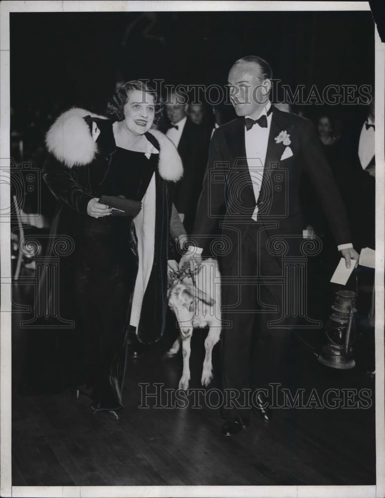 Mrs John C Waterbury, Dr Nicholas Holmsen in NYC 1933 Vintage Press ...