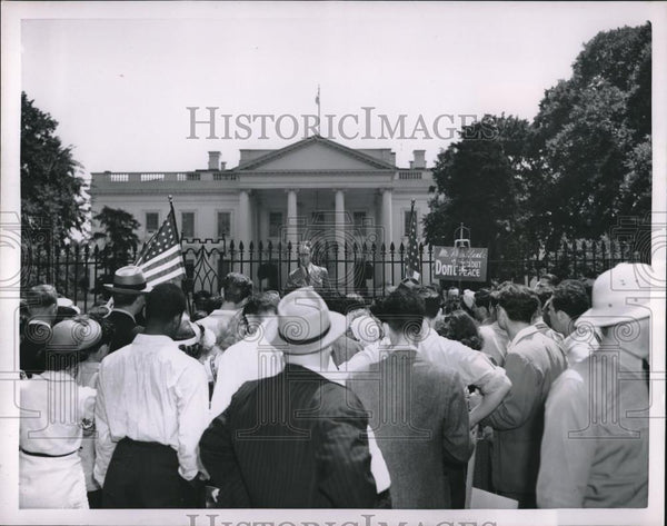 Frederick V Field & Amer. Peace Mobilization pickets 1951 Vintage Press ...