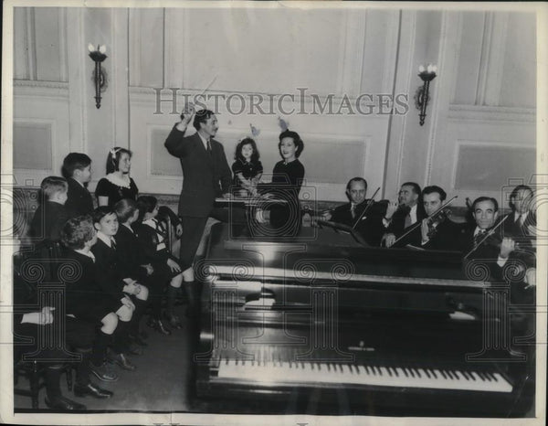 1936 Press Photo Metropolitan Opera's Gladys Swarthout With Symphony ...