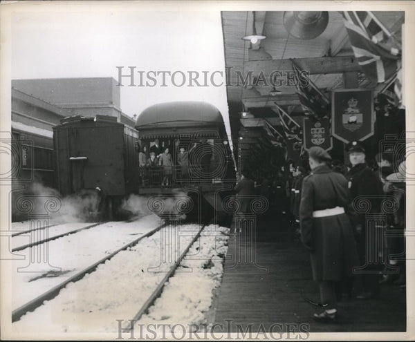 1946 Press Photo Viscounte Alexander Gov Sen of Canada - Historic Images