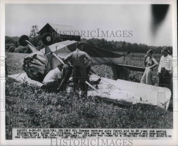 1950 Press Photo Rescue Workers Help 25-Year-Old Crash Victim Allen Cr ...