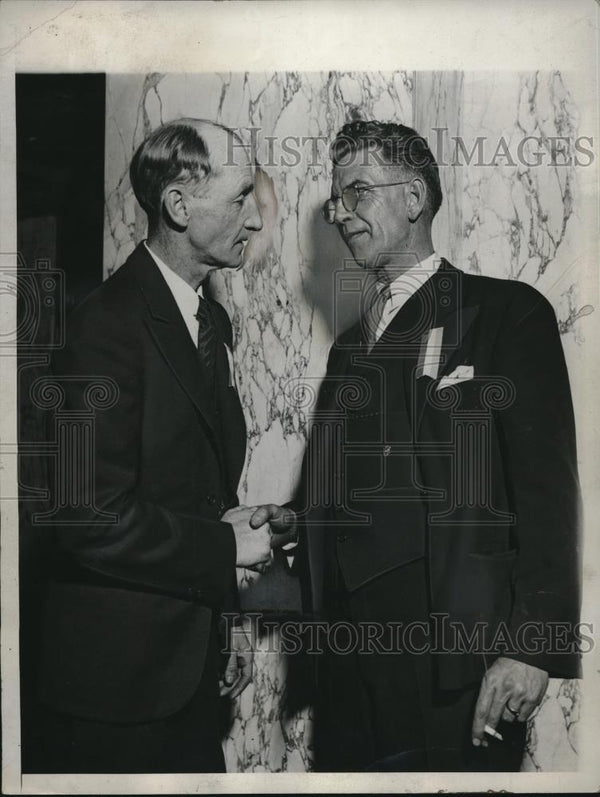 1932 Press Photo Harvard President Ed Farrell At Track Coach Meeting ...
