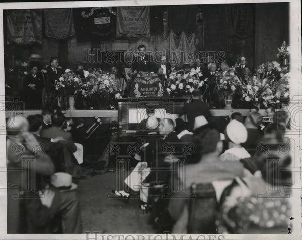 David Dubinsky opens the Biennial Convention in Chicago 1934 Vintage ...