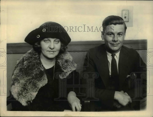 1922 Press Photo Mrs Mayme Wood Thorne & Frank B Thorne in Chicago jai ...