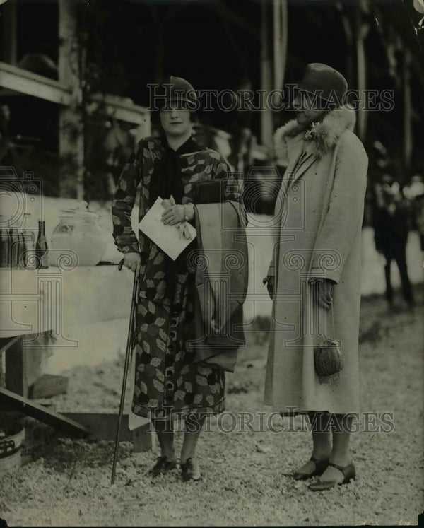 1925 Press Photo Mrs Rbt Stansfield & daughter Barbara - Historic Images