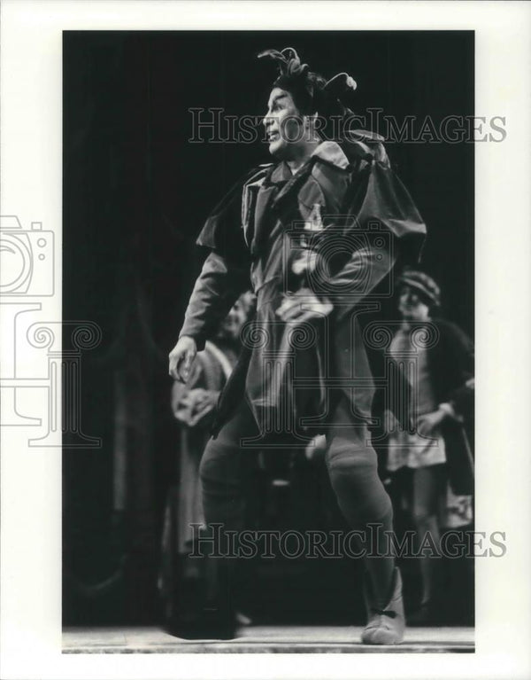 1988 Press Photo Richard H Clark of Cleveland Opera - cvp05641 ...