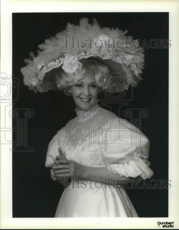 1984 Press Photo Bleeka Bartley Stars As Dolly Gallagher Levi ...