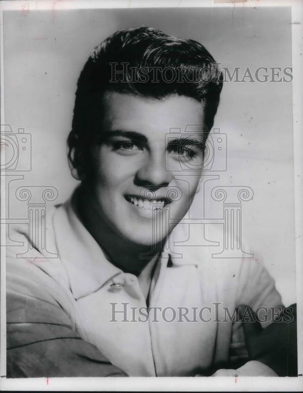 1977 Press Photo Singer Fabian Forte - cvp15430 - Historic Images