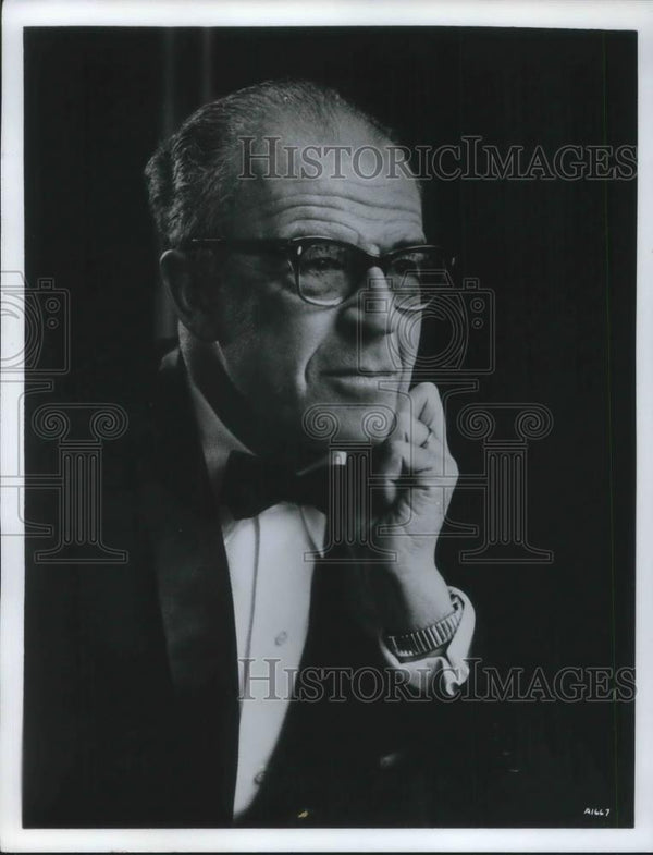 1982 Press Photo Franz Allers Conductor Ballet Opera Broadway Musicals ...