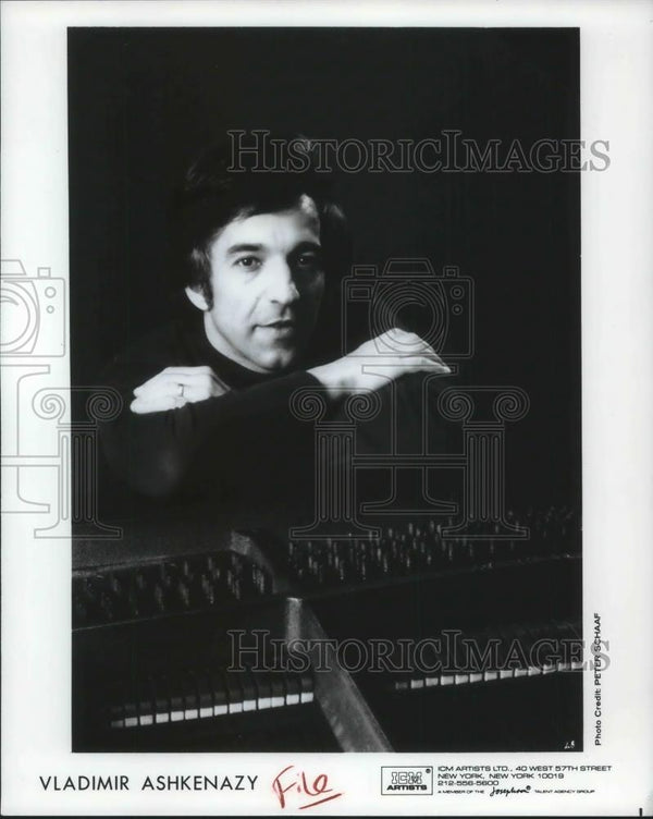 1986 Press Photo Vladimir Ashkenazy Pianist and Conductor - cvp14051 ...