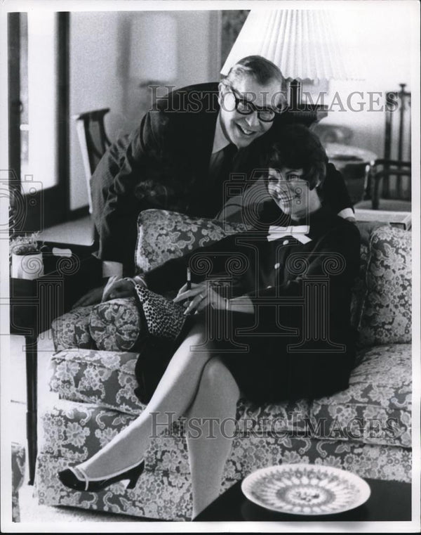 1968 Press Photo Milton Berle Comedian Actor Entertainer with wife Rut ...
