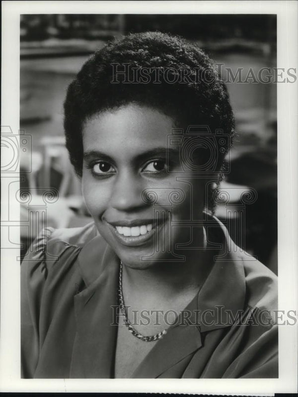 1984 Press Photo Renee Ferguson Reporter CBS News Campaign 84 - cvp120 ...