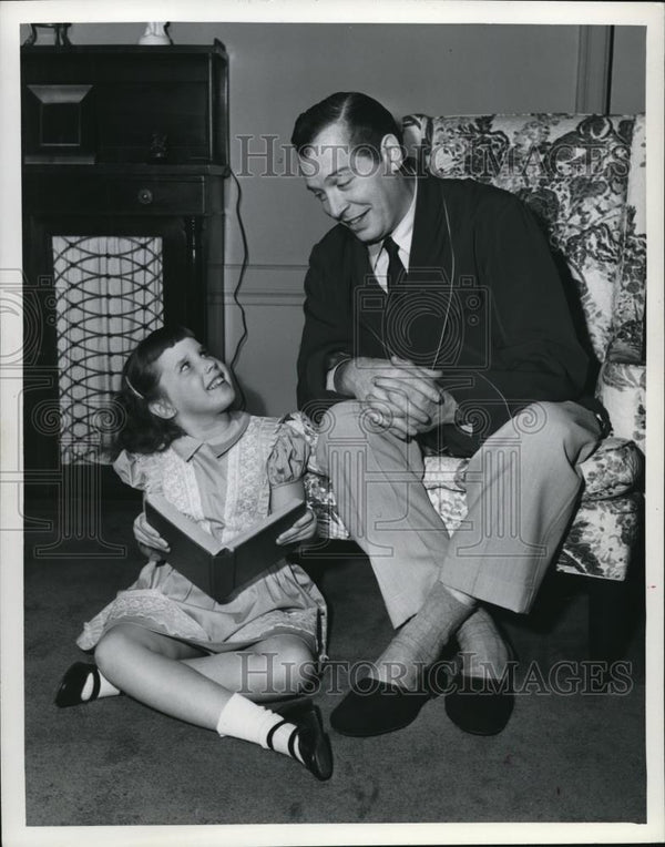 1956 Press Photo Milton Berle with daughter Vicki - cvp01210 - Historic ...