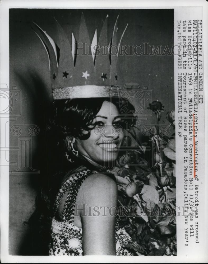 Shirley Washington Crowned Miss Bronzeville 1969 1968 Vintage Press ...