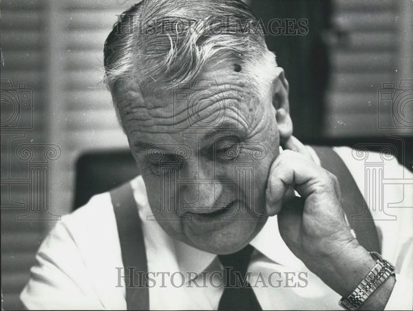1975 Press Photo Rex Connor of the Whitlam Cabinet - Historic Images