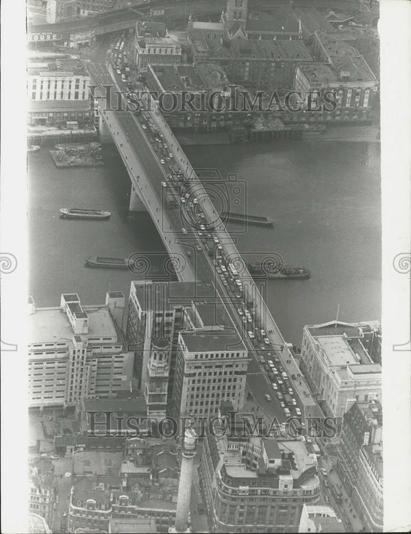 1973 Press Photo Rush Hour Traffic on the New London Bridge - Historic ...