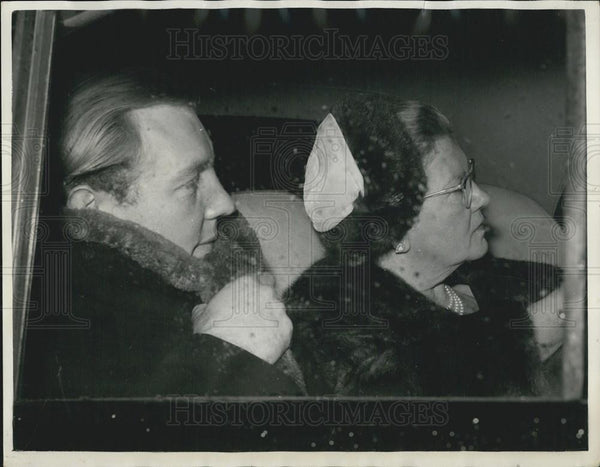 1958 Press Photo Mr. John Aspinall and Lady (Mary Grace) Osborne ...