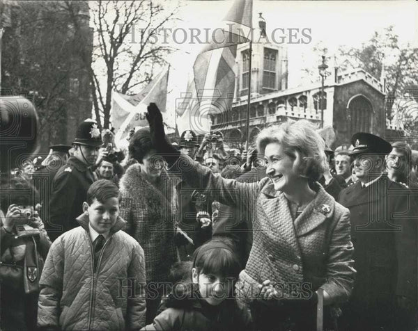 Mrs. Ewing Takes Her Seat At The House Of Commons 1967 Vintage Press ...