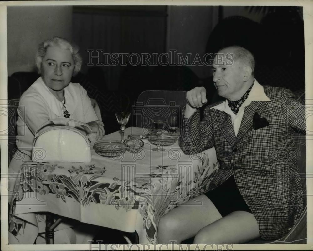 Palm Beach Fla NY atty Max Steuer & wife attend a party 1939 Vintage ...