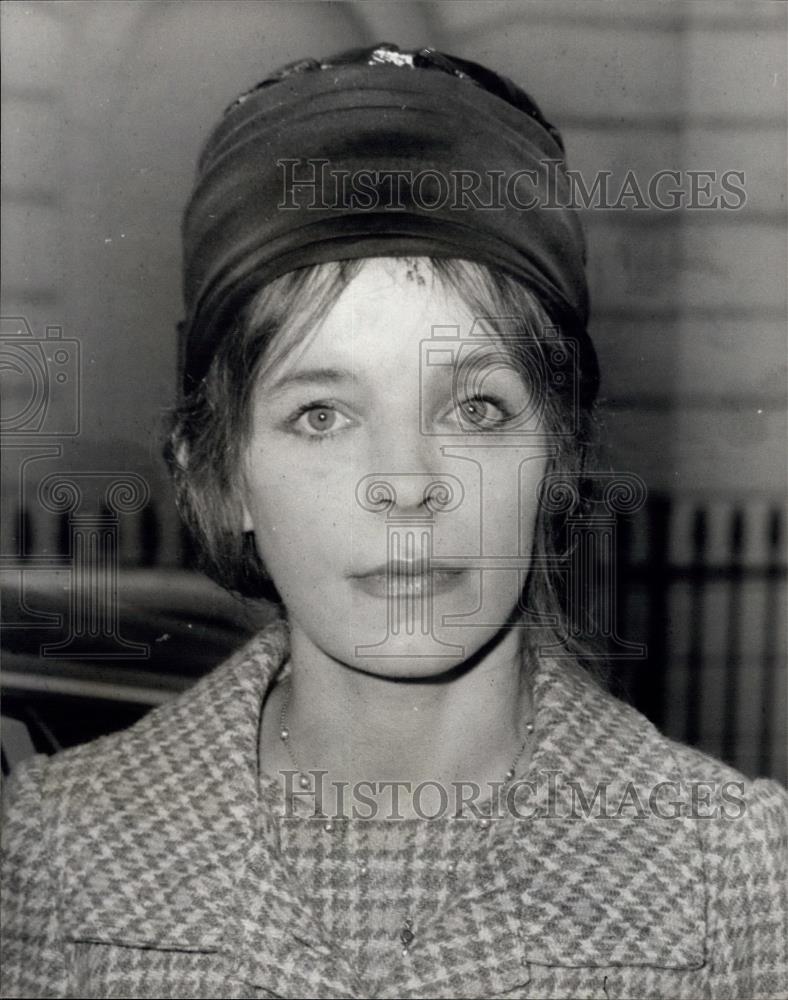 1974 Press Photo Countess of Lucan Goes To Court To Discuss Children's ...