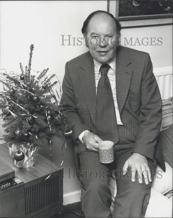 1976 Press Photo Reg Prentice, resigned as Minister of Overseas Develo ...