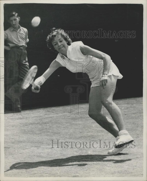 1952 Press Photo Wimbledon, Miss Lorna Corwell - Historic Images