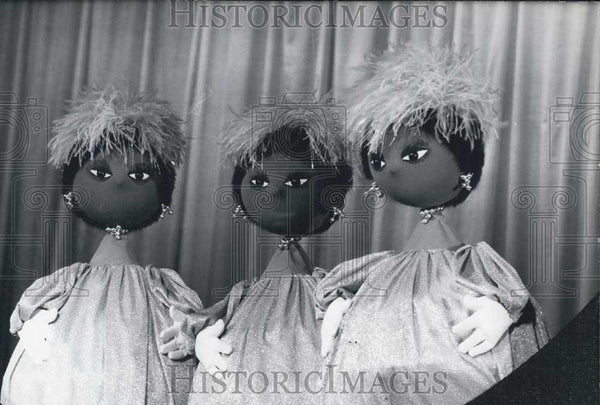 1980 Press Photo Puppets of the singing "Peter Sisters" to perform ...