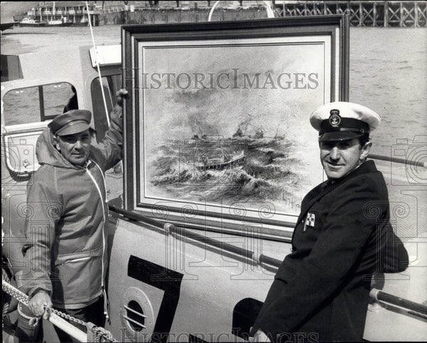 1974 Press Photo Marine Artist Ben Maile/Painting/Face Of Danger/Thoma ...