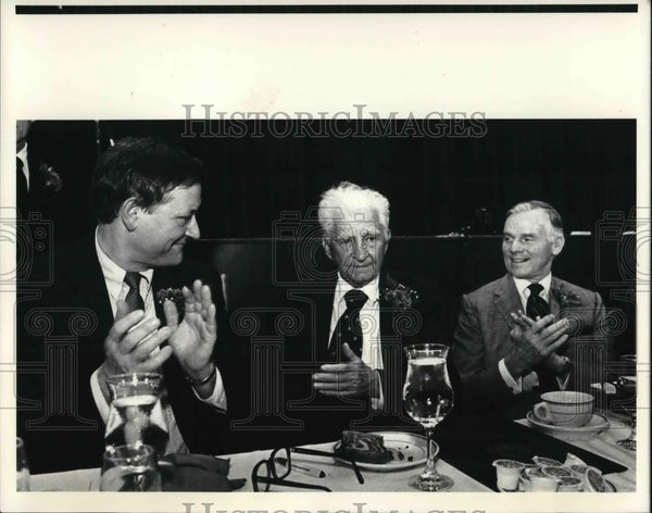 1985 Press Photo Gov. Celeste and Tom Vail, Gov. Frank Lausches Birthd ...