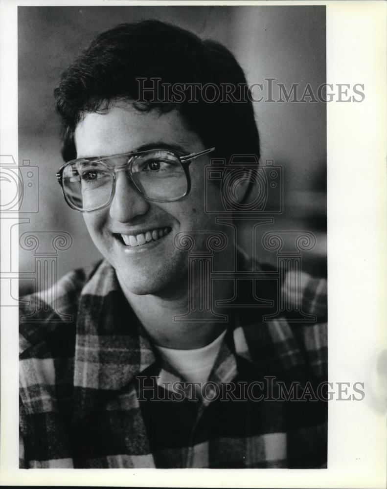 1982 Press Photo Doug Hart in the picture - ora31544 - Historic Images