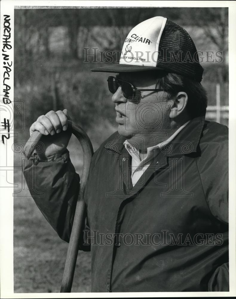 1985 Press Photo William Hansen on shepherding - ora31812 - Historic Images