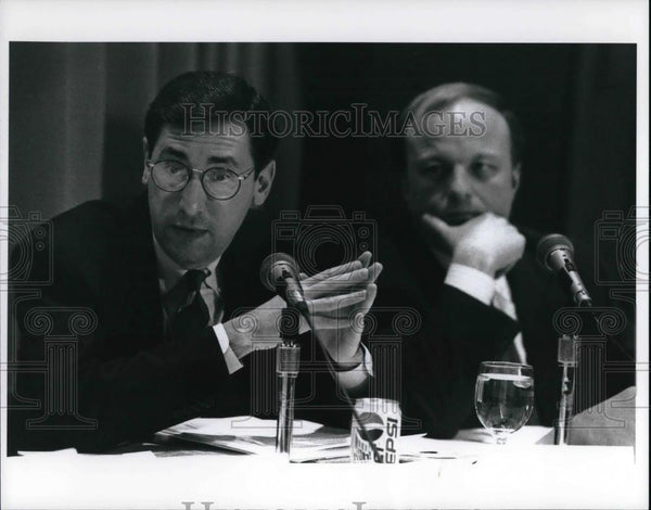 1995 Press Photo Eric Fingerhut President CEO Hillel Foundation for Je ...