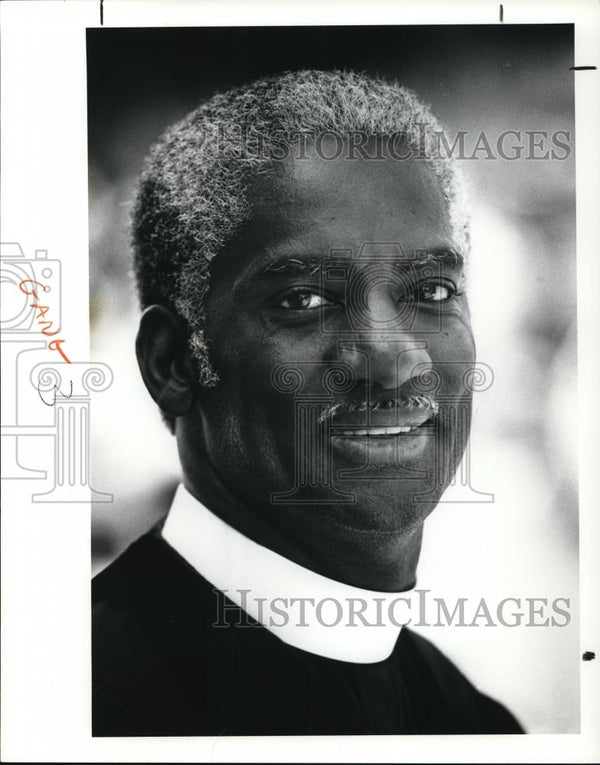 1991 Press Photo Rev Wesley Reid, Pastor of Lee Memorial A.M.E. Church ...