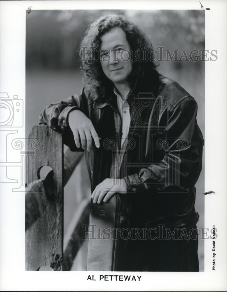 1997 Press Photo Al Petteway - cvp49458 - Historic Images