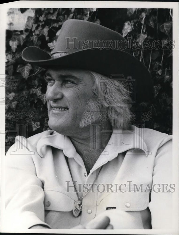 1974 Press Photo Charlie Rich Singer on Country Music Hit Parade ...